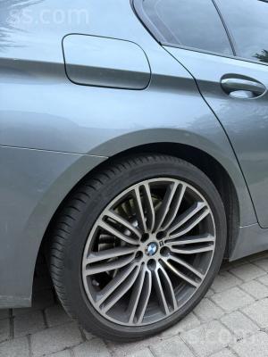 Pelēks BMW 530 2019 Rīga, ar dzinēja tilpumu 3.00 L un nobraukumu 150 tūkst. km par 25900 €, foto 4 vietnē AUTOMOTO.COM.LV