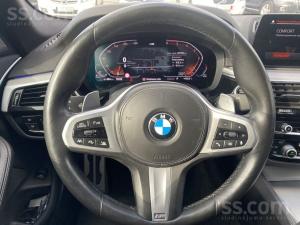 Pelēks BMW 530 2020 Rīga, ar dzinēja tilpumu 3.00 L un nobraukumu 196 tūkst. km par 27500 €, foto 30 vietnē AUTOMOTO.COM.LV