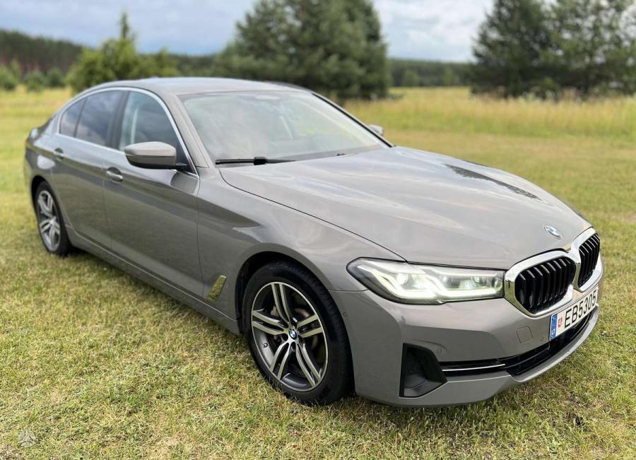 Pelēks BMW 530 2021 Viļņa, ar dzinēja tilpumu 2.00 L un nobraukumu 199 tūkst. km par 28000 €, foto 6 vietnē AUTOMOTO.COM.LV