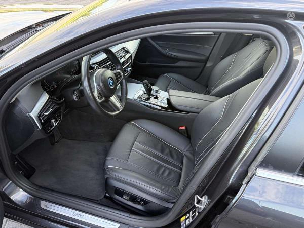 Pelēks BMW 530 2021 Marijampole, ar dzinēja tilpumu 2.00 L un nobraukumu 198 tūkst. km par 24500 €, foto 4 vietnē AUTOMOTO.COM.LV