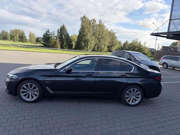 Pelēks BMW 530 2021 Marijampole, ar dzinēja tilpumu 2.00 L un nobraukumu 198 tūkst. km par 24500 €, foto 10 vietnē AUTOMOTO.COM.LV