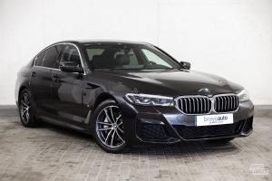 Pelēks BMW 530 2021 Viļņa, ar dzinēja tilpumu 2.00 L un nobraukumu 58 tūkst. km par 37991 €, foto 6 vietnē AUTOMOTO.COM.LV