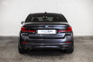 Pelēks BMW 530 2021 Viļņa, ar dzinēja tilpumu 2.00 L un nobraukumu 58 tūkst. km par 37991 €, foto 12 vietnē AUTOMOTO.COM.LV
