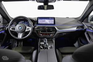 Pelēks BMW 530 2021 Viļņa, ar dzinēja tilpumu 2.00 L un nobraukumu 58 tūkst. km par 37991 €, foto 21 vietnē AUTOMOTO.COM.LV