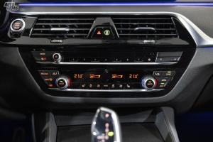 Pelēks BMW 530 2021 Viļņa, ar dzinēja tilpumu 2.00 L un nobraukumu 58 tūkst. km par 37991 €, foto 23 vietnē AUTOMOTO.COM.LV