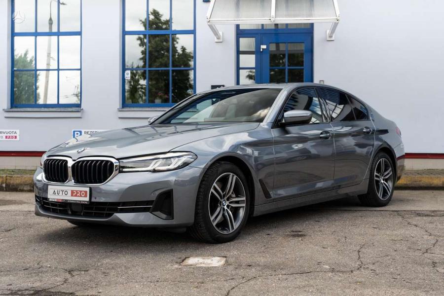 Pelēks BMW 530 2022 Viļņa, ar dzinēja tilpumu 2.99 L un nobraukumu 144 tūkst. km par 39900 €, foto 6 vietnē AUTOMOTO.COM.LV