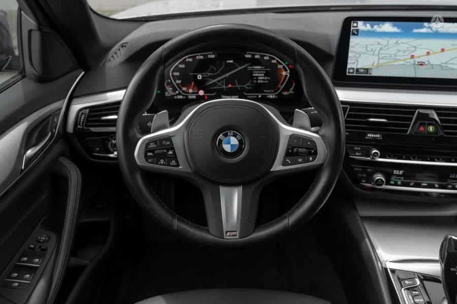 Pelēks BMW 530 2022 Viļņa, ar dzinēja tilpumu 2.99 L un nobraukumu 144 tūkst. km par 39900 €, foto 14 vietnē AUTOMOTO.COM.LV