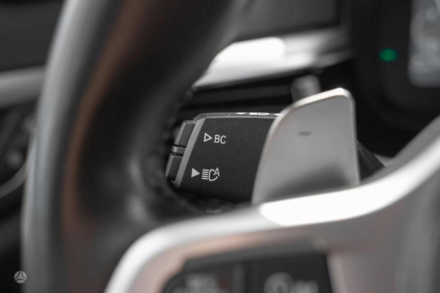 Pelēks BMW 530 2022 Viļņa, ar dzinēja tilpumu 2.99 L un nobraukumu 144 tūkst. km par 39900 €, foto 17 vietnē AUTOMOTO.COM.LV