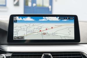 Pelēks BMW 530 2022 Viļņa, ar dzinēja tilpumu 2.99 L un nobraukumu 144 tūkst. km par 39900 €, foto 26 vietnē AUTOMOTO.COM.LV