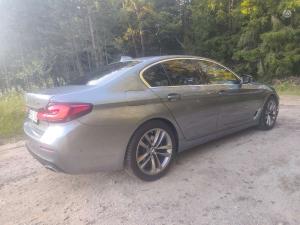 Pelēks BMW 530 2022 Viļņa, ar dzinēja tilpumu 2.00 L un nobraukumu 122 tūkst. km par 28000 €, foto 7 vietnē AUTOMOTO.COM.LV