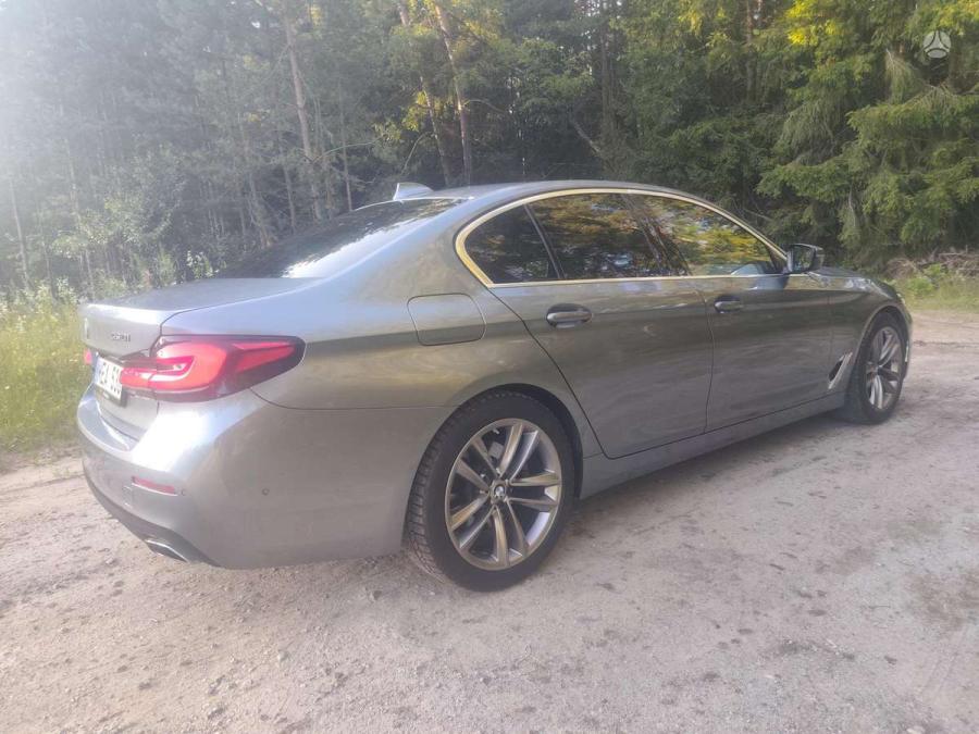 Pelēks BMW 530 2022 Viļņa, ar dzinēja tilpumu 2.00 L un nobraukumu 122 tūkst. km par 28000 €, foto 7 vietnē AUTOMOTO.COM.LV