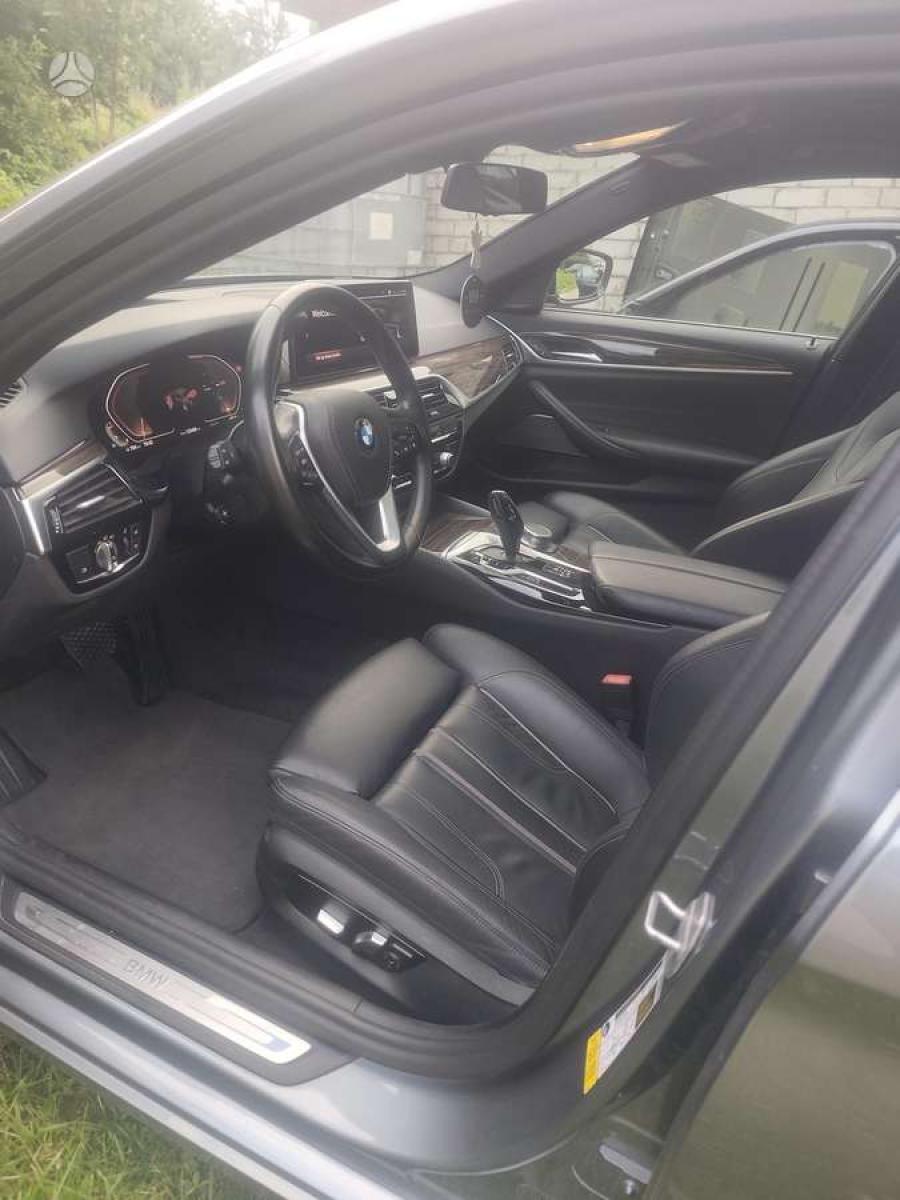 Pelēks BMW 530 2022 Viļņa, ar dzinēja tilpumu 2.00 L un nobraukumu 122 tūkst. km par 28000 €, foto 11 vietnē AUTOMOTO.COM.LV