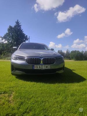 Pelēks BMW 530 2022 Viļņa, ar dzinēja tilpumu 2.00 L un nobraukumu 122 tūkst. km par 28000 €, foto 17 vietnē AUTOMOTO.COM.LV