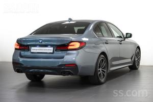 Pelēks BMW 530 2022 Rīga, ar dzinēja tilpumu 2.00 L un nobraukumu 63 tūkst. km par 38500 €, foto 3 vietnē AUTOMOTO.COM.LV