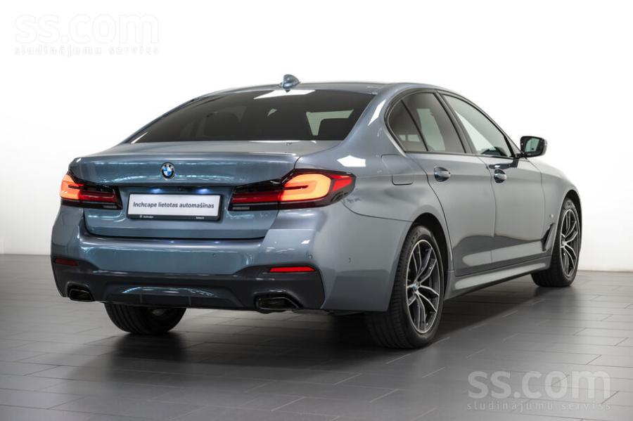 Pelēks BMW 530 2022 Rīga, ar dzinēja tilpumu 2.00 L un nobraukumu 63 tūkst. km par 38500 €, foto 3 vietnē AUTOMOTO.COM.LV