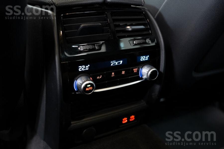 Pelēks BMW 530 2022 Rīga, ar dzinēja tilpumu 2.00 L un nobraukumu 63 tūkst. km par 38500 €, foto 13 vietnē AUTOMOTO.COM.LV