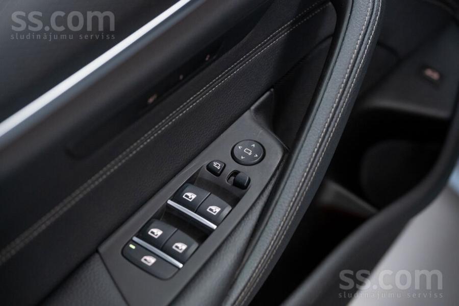 Pelēks BMW 530 2022 Rīga, ar dzinēja tilpumu 2.00 L un nobraukumu 63 tūkst. km par 38500 €, foto 18 vietnē AUTOMOTO.COM.LV