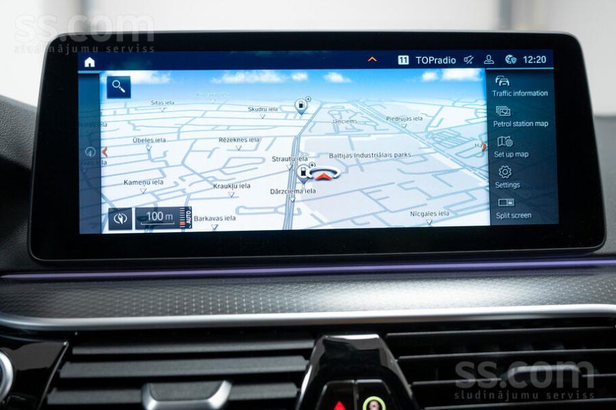 Pelēks BMW 530 2022 Rīga, ar dzinēja tilpumu 2.00 L un nobraukumu 63 tūkst. km par 38500 €, foto 26 vietnē AUTOMOTO.COM.LV