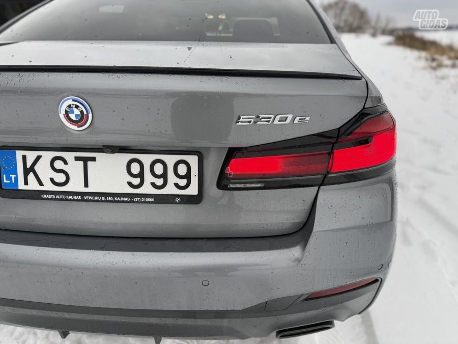 Pelēks BMW 530 2023 Kauņa, ar dzinēja tilpumu 2.00 L un nobraukumu 62 tūkst. km par 38500 €, foto 11 vietnē AUTOMOTO.COM.LV