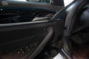 Grey BMW 530 2023 in Kaunas, with an engine capacity of 2.00 L and mileage of 84 thousand km for 34441 €, photo 14 on AUTOMOTO.COM.LV