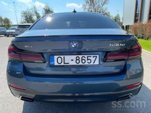 Pelēks BMW 530 2023 Rīga, ar dzinēja tilpumu 2.00 L un nobraukumu 81 tūkst. km par 37500 €, foto 5 vietnē AUTOMOTO.COM.LV