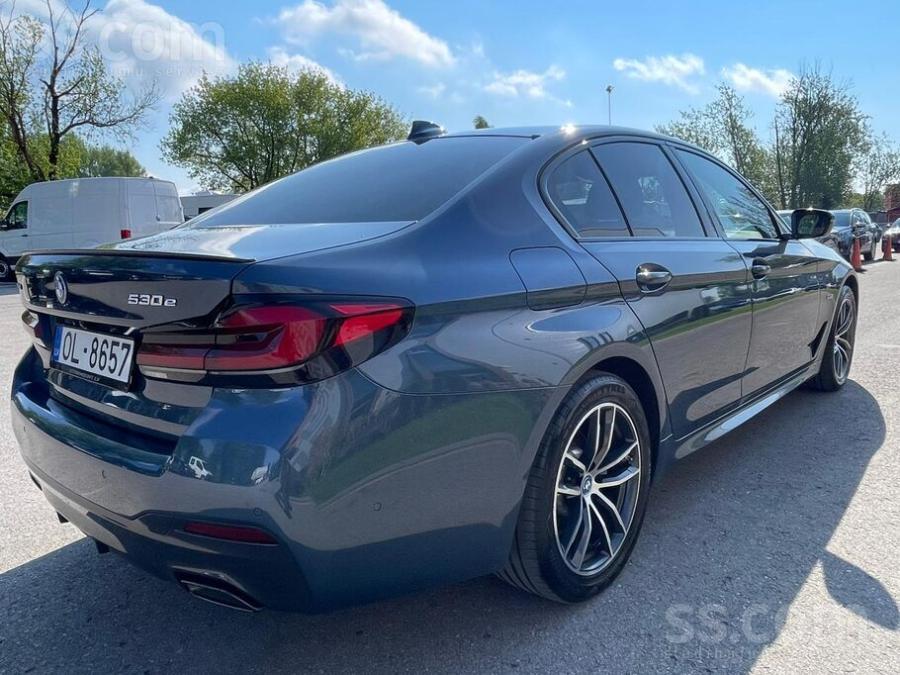 Pelēks BMW 530 2023 Rīga, ar dzinēja tilpumu 2.00 L un nobraukumu 81 tūkst. km par 37500 €, foto 6 vietnē AUTOMOTO.COM.LV