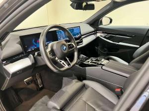 Pelēks BMW 530 2024 Viļņa, ar dzinēja tilpumu 2.00 L un nobraukumu 20 tūkst. km par 53900 €, foto 8 vietnē AUTOMOTO.COM.LV