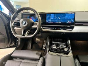 Pelēks BMW 530 2024 Viļņa, ar dzinēja tilpumu 2.00 L un nobraukumu 20 tūkst. km par 53900 €, foto 9 vietnē AUTOMOTO.COM.LV