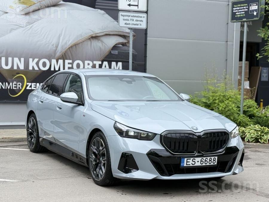 Pelēks BMW 530 2024 Rīga, ar dzinēja tilpumu 2.00 L un nobraukumu 30 tūkst. km par 51500 €, foto 1 vietnē AUTOMOTO.COM.LV