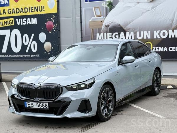 Pelēks BMW 530 2024 Rīga, ar dzinēja tilpumu 2.00 L un nobraukumu 30 tūkst. km par 51500 €, foto 3 vietnē AUTOMOTO.COM.LV