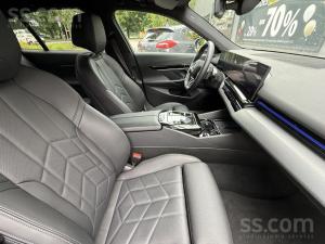 Pelēks BMW 530 2024 Rīga, ar dzinēja tilpumu 2.00 L un nobraukumu 30 tūkst. km par 51500 €, foto 10 vietnē AUTOMOTO.COM.LV