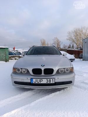 Grey BMW 530 2000 in Panevezys, with an engine capacity of 3.00 L and mileage of 400 thousand km for 1300 €, photo 2 on AUTOMOTO.COM.LV