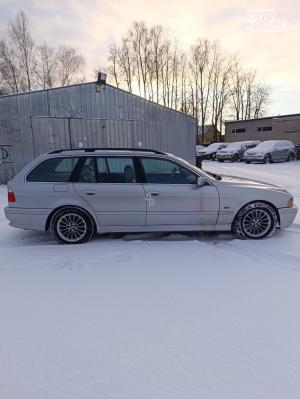 Grey BMW 530 2000 in Panevezys, with an engine capacity of 3.00 L and mileage of 400 thousand km for 1300 €, photo 8 on AUTOMOTO.COM.LV