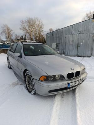 Grey BMW 530 2000 in Panevezys, with an engine capacity of 3.00 L and mileage of 400 thousand km for 1300 €, photo 9 on AUTOMOTO.COM.LV