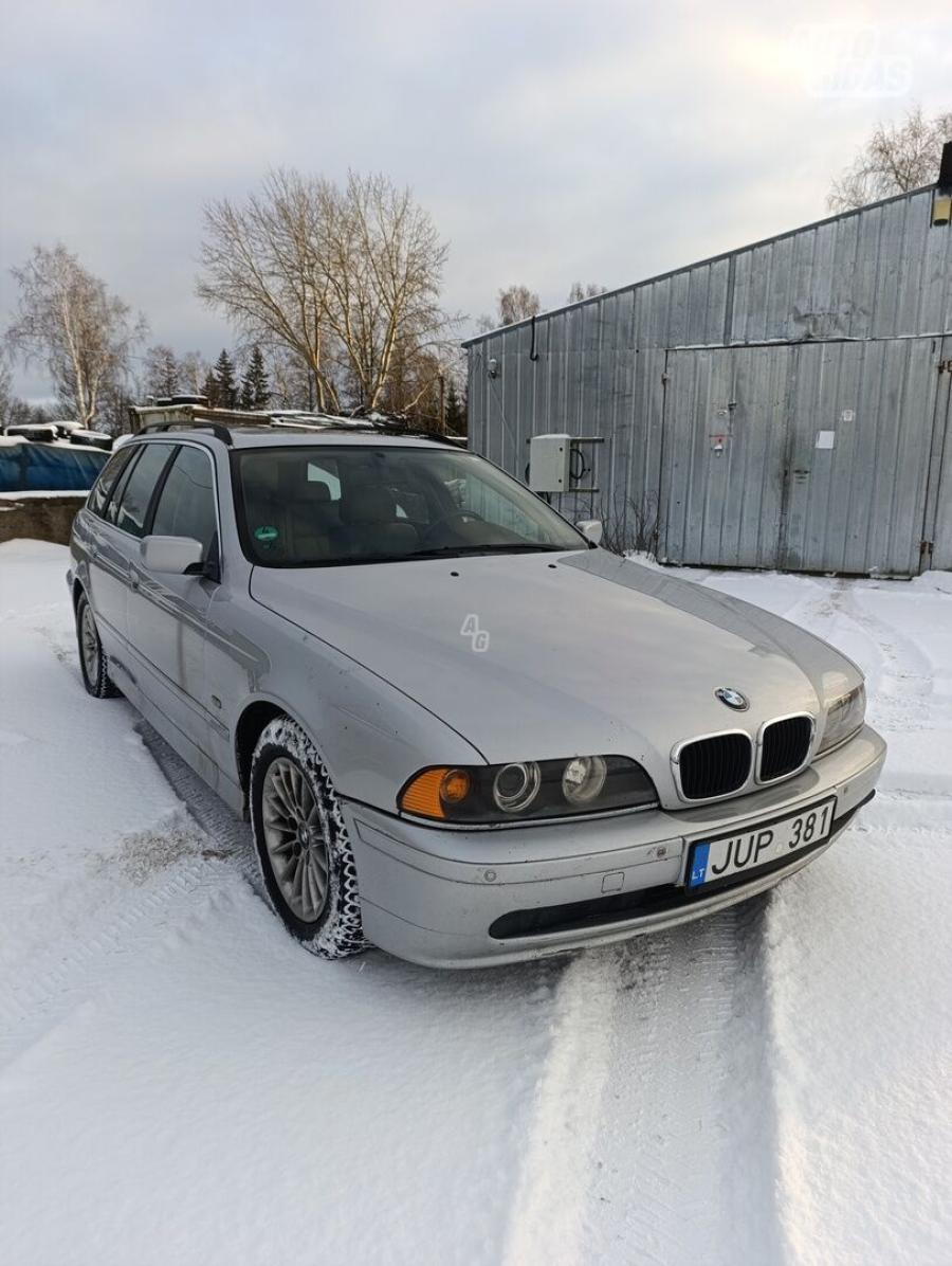 Grey BMW 530 2000 in Panevezys, with an engine capacity of 3.00 L and mileage of 400 thousand km for 1300 €, photo 9 on AUTOMOTO.COM.LV