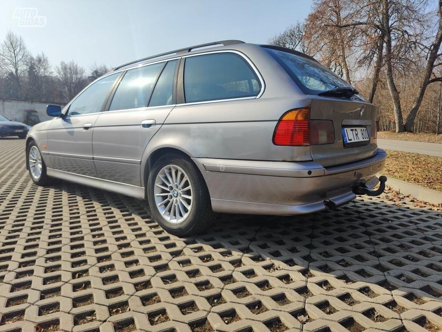 Grey BMW 530 2000 in Kaunas, with an engine capacity of 2.90 L and mileage of 348 thousand km for 1800 €, photo 7 on AUTOMOTO.COM.LV