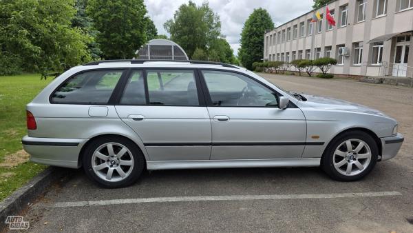 Pelēks BMW 530 2000 Kretinga, ar dzinēja tilpumu 3.00 L un nobraukumu 300 tūkst. km par 1400 €, foto 6 vietnē AUTOMOTO.COM.LV