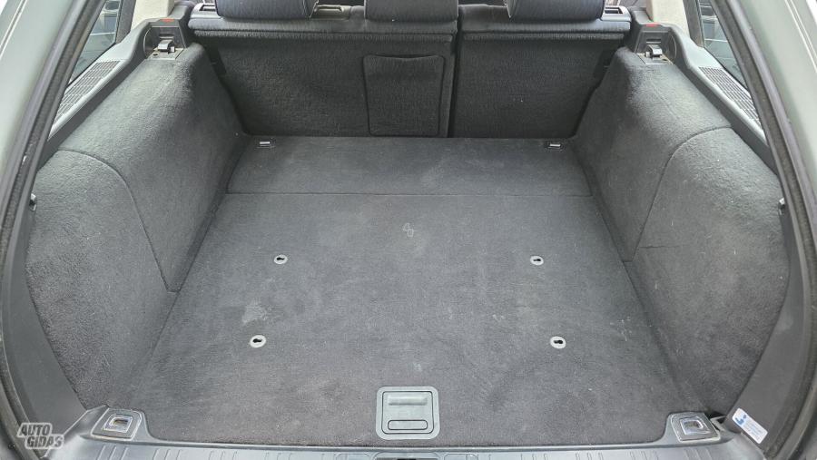 Pelēks BMW 530 2000 Kretinga, ar dzinēja tilpumu 3.00 L un nobraukumu 300 tūkst. km par 1400 €, foto 22 vietnē AUTOMOTO.COM.LV