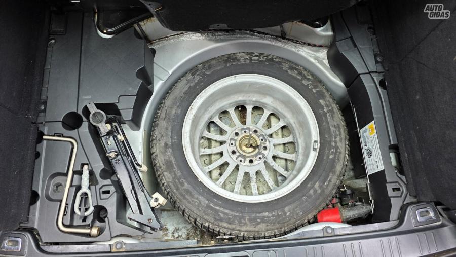 Pelēks BMW 530 2000 Kretinga, ar dzinēja tilpumu 3.00 L un nobraukumu 300 tūkst. km par 1400 €, foto 23 vietnē AUTOMOTO.COM.LV