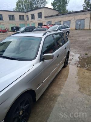 Grey BMW 530 2000 in Aizkraukle, with an engine capacity of 3.00 L and mileage of 449 thousand km for 1850 €, photo 6 on AUTOMOTO.COM.LV