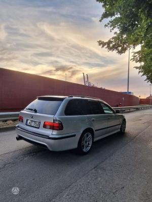 Grey BMW 530 2000 in Klaipeda, with an engine capacity of 2.93 L and mileage of 474 thousand km for 2500 €, photo  on AUTOMOTO.COM.LV