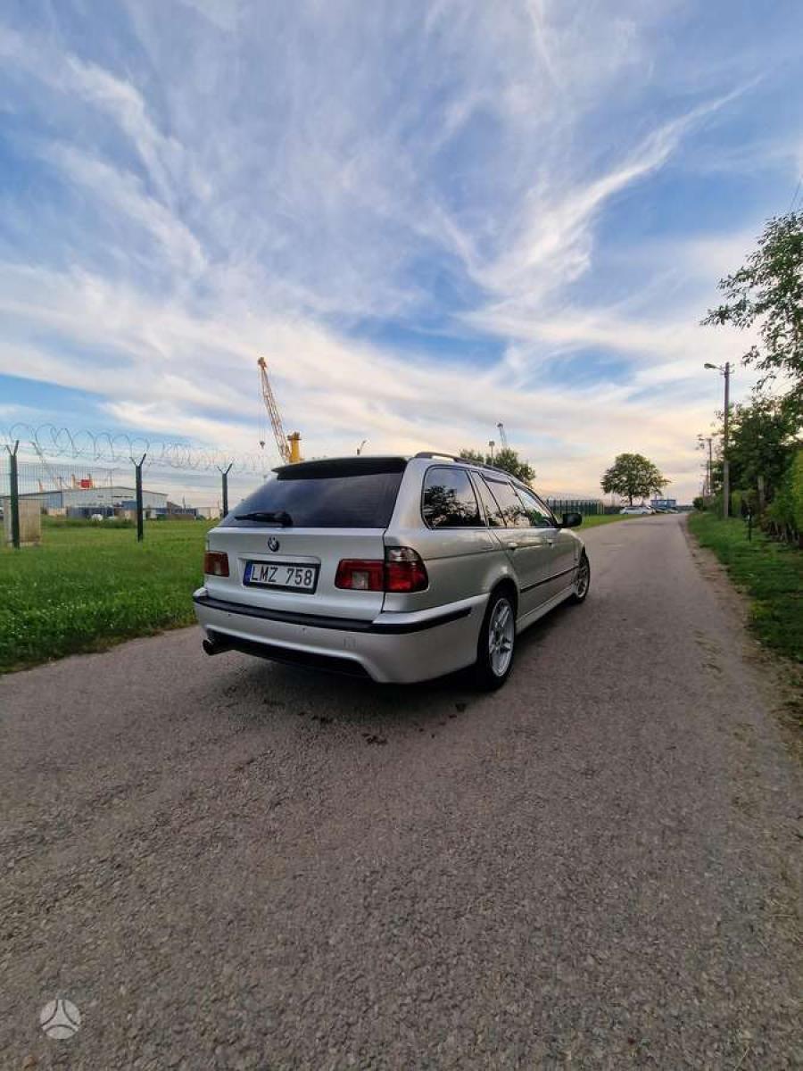 Grey BMW 530 2000 in Klaipeda, with an engine capacity of 2.93 L and mileage of 474 thousand km for 2500 €, photo 12 on AUTOMOTO.COM.LV
