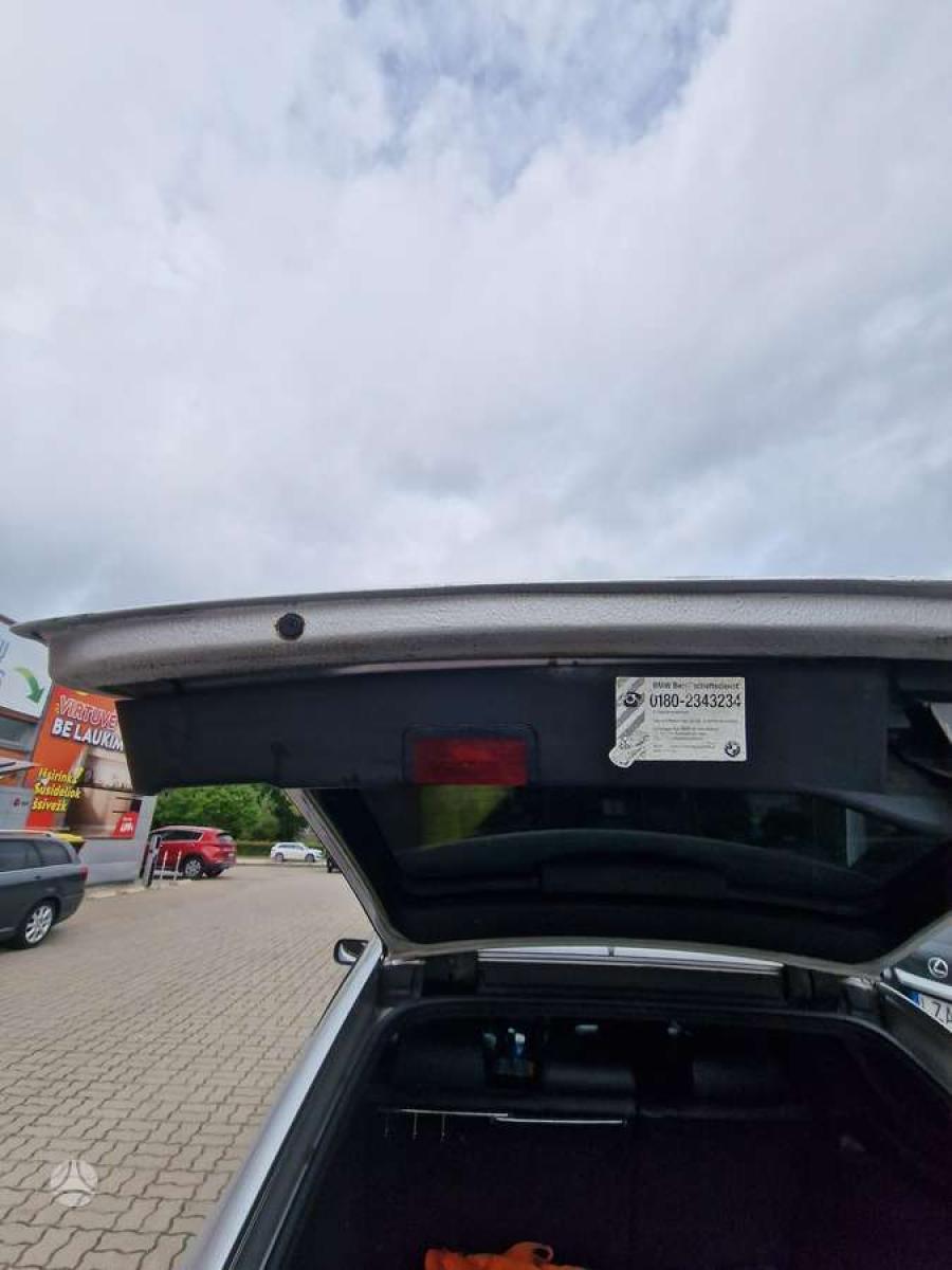 Grey BMW 530 2000 in Klaipeda, with an engine capacity of 2.93 L and mileage of 474 thousand km for 2500 €, photo 16 on AUTOMOTO.COM.LV