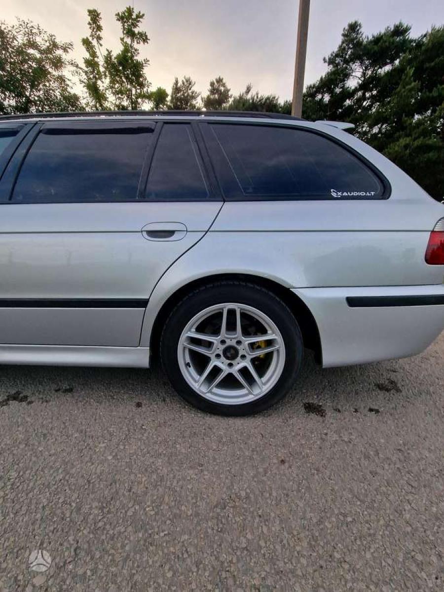 Grey BMW 530 2000 in Klaipeda, with an engine capacity of 2.93 L and mileage of 474 thousand km for 2500 €, photo 24 on AUTOMOTO.COM.LV