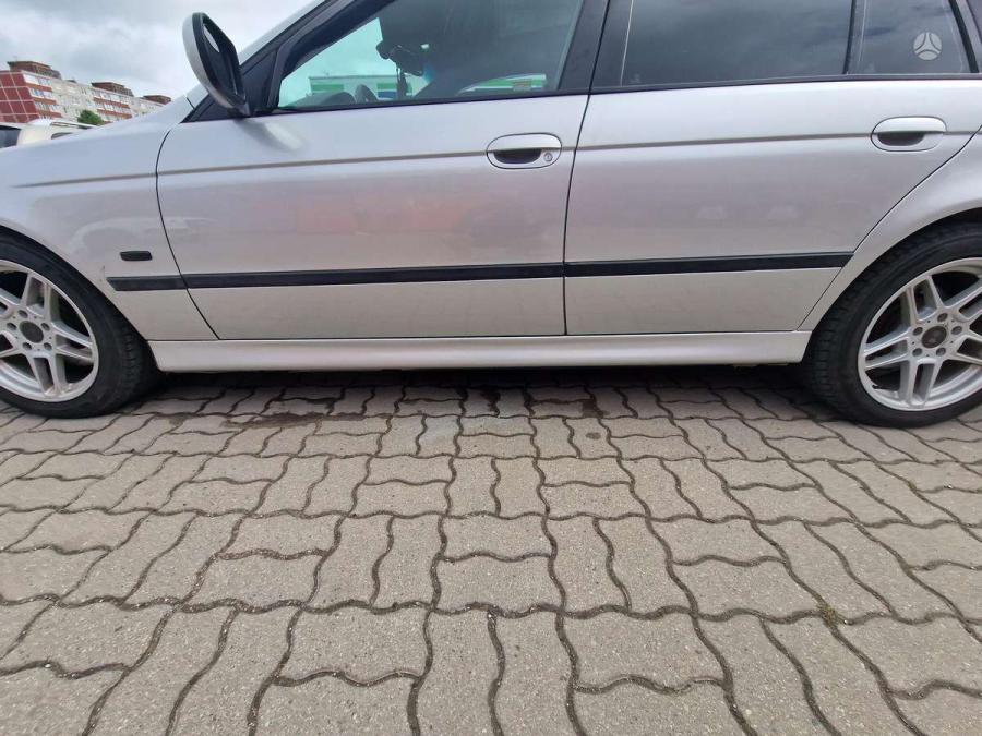Grey BMW 530 2000 in Klaipeda, with an engine capacity of 2.93 L and mileage of 474 thousand km for 2500 €, photo 25 on AUTOMOTO.COM.LV