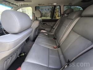 Grey BMW 530 2000 in Jelgava, with an engine capacity of 3.00 L and mileage of 402 thousand km for 1800 €, photo 5 on AUTOMOTO.COM.LV
