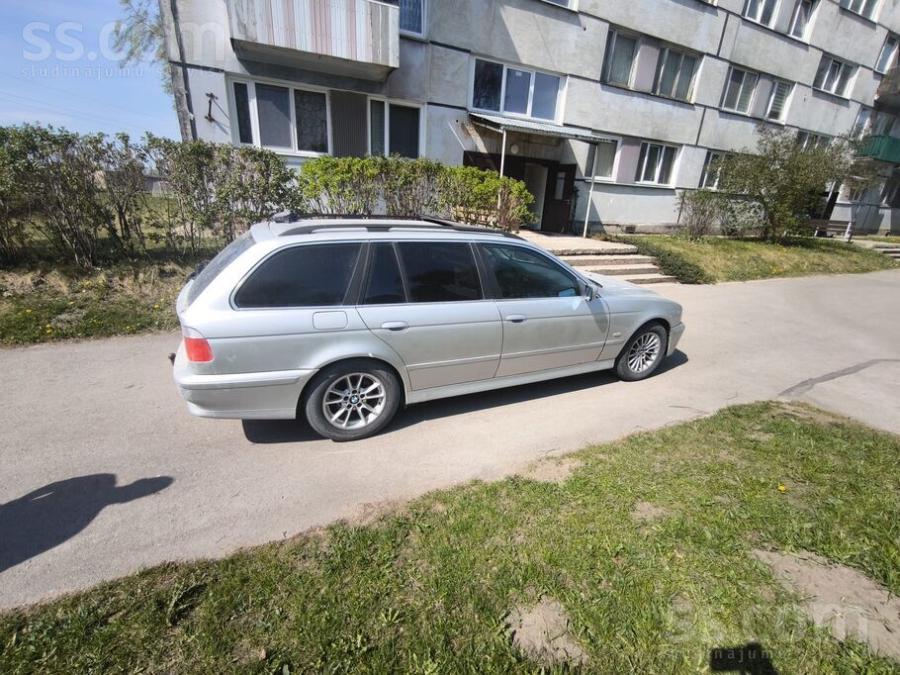 Grey BMW 530 2000 in Jelgava, with an engine capacity of 3.00 L and mileage of 402 thousand km for 1800 €, photo 7 on AUTOMOTO.COM.LV