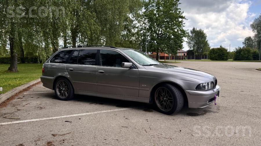 Pelēks BMW 530 2001 Bauska, ar dzinēja tilpumu 3.00 L un nobraukumu 439 tūkst. km par 3100 €, foto 5 vietnē AUTOMOTO.COM.LV