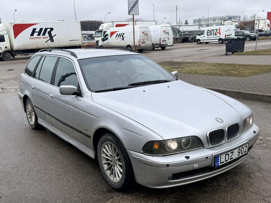 Pelēks BMW 530 2001 Kretinga, ar dzinēja tilpumu 3.00 L un nobraukumu 421 tūkst. km par 1350 €, foto 2 vietnē AUTOMOTO.COM.LV