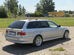 Pelēks BMW 530 2001 Šauļi, ar dzinēja tilpumu 2.90 L un nobraukumu 375 tūkst. km par 1650 €, foto 7 vietnē AUTOMOTO.COM.LV